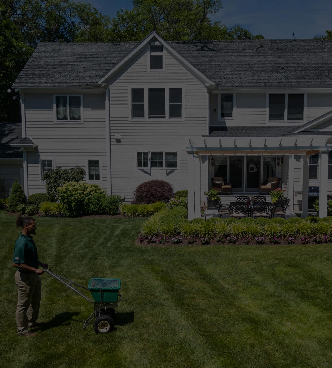 Lawn Care Services NJ | Perennial Services | Bergen County, NJ